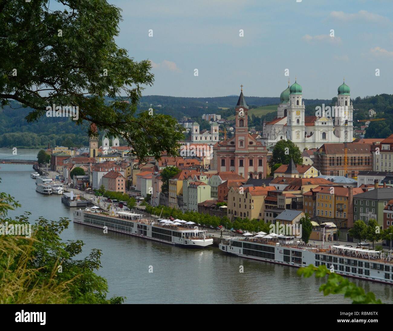 Der Zusammenfluss Der Drei Flã¼sse Donau Stockfotos und -bilder Kaufen ...