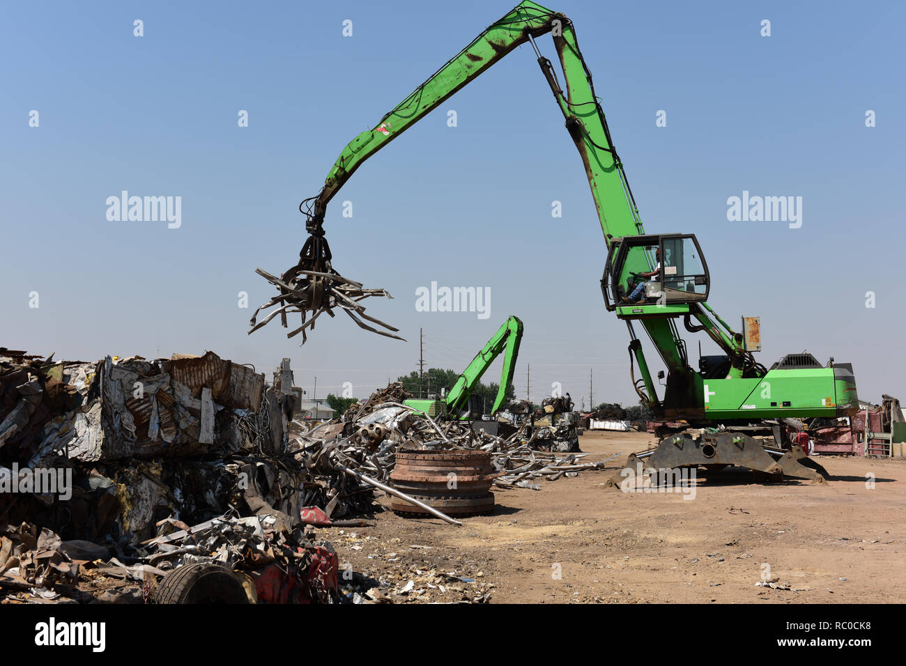 Verarbeitung von materialien -Fotos und -Bildmaterial in hoher ...