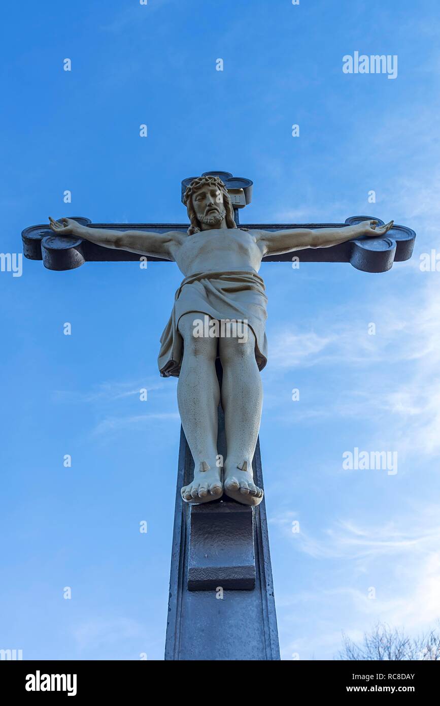 Skulptur jesus -Fotos und -Bildmaterial in hoher Auflösung – Alamy