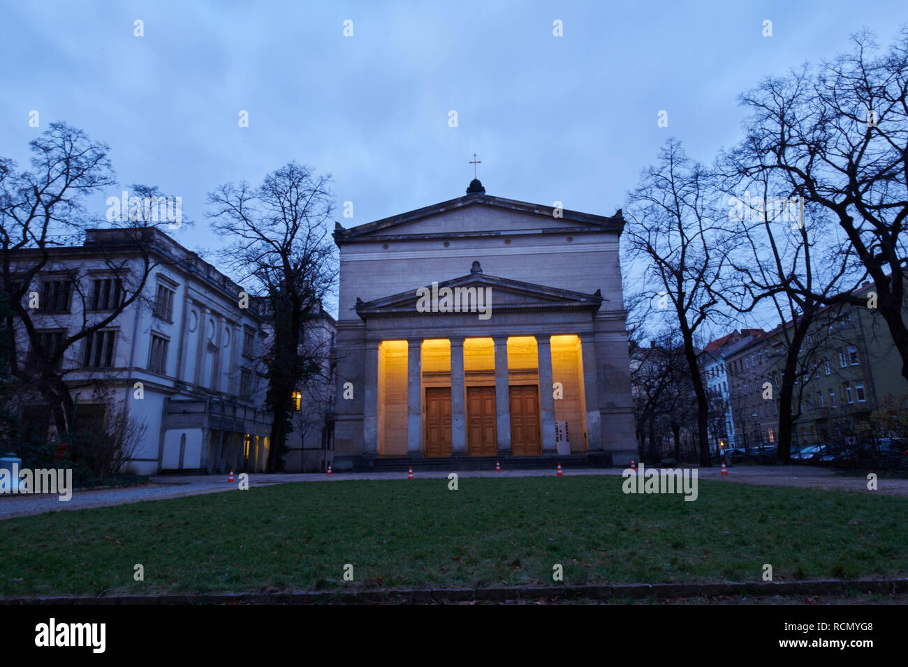St elisabeth kirche berlin -Fotos und -Bildmaterial in hoher Auflösung ...