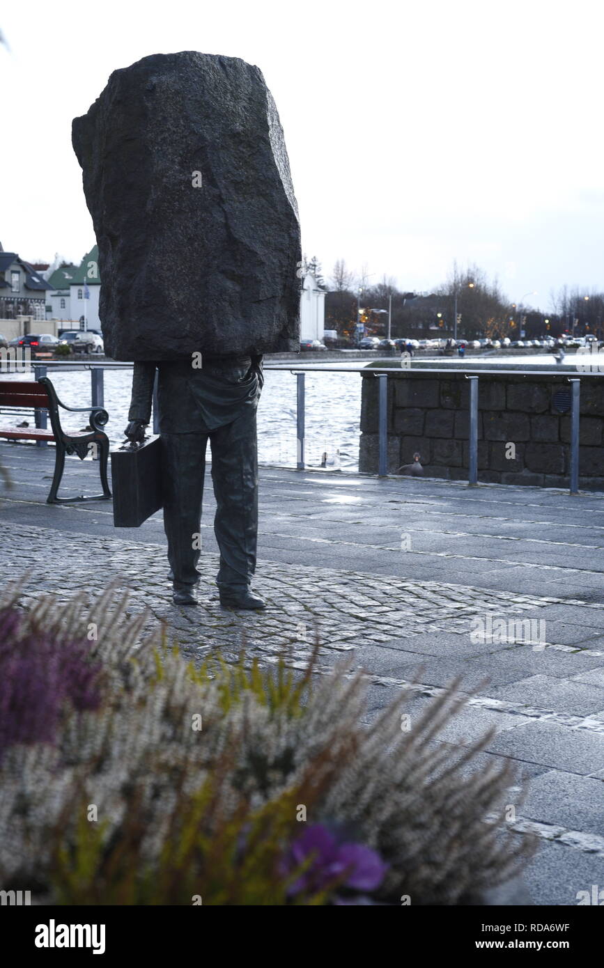 Das Denkmal des unbekannten Bürokrat (1993) sculputure nach Künstler ...