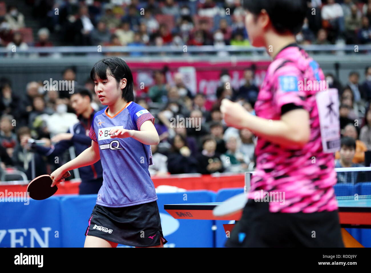 Osaka, Japan. Jan, 2019 18. - R) Miu Hirano, Miyu Kihara Tischtennis ...