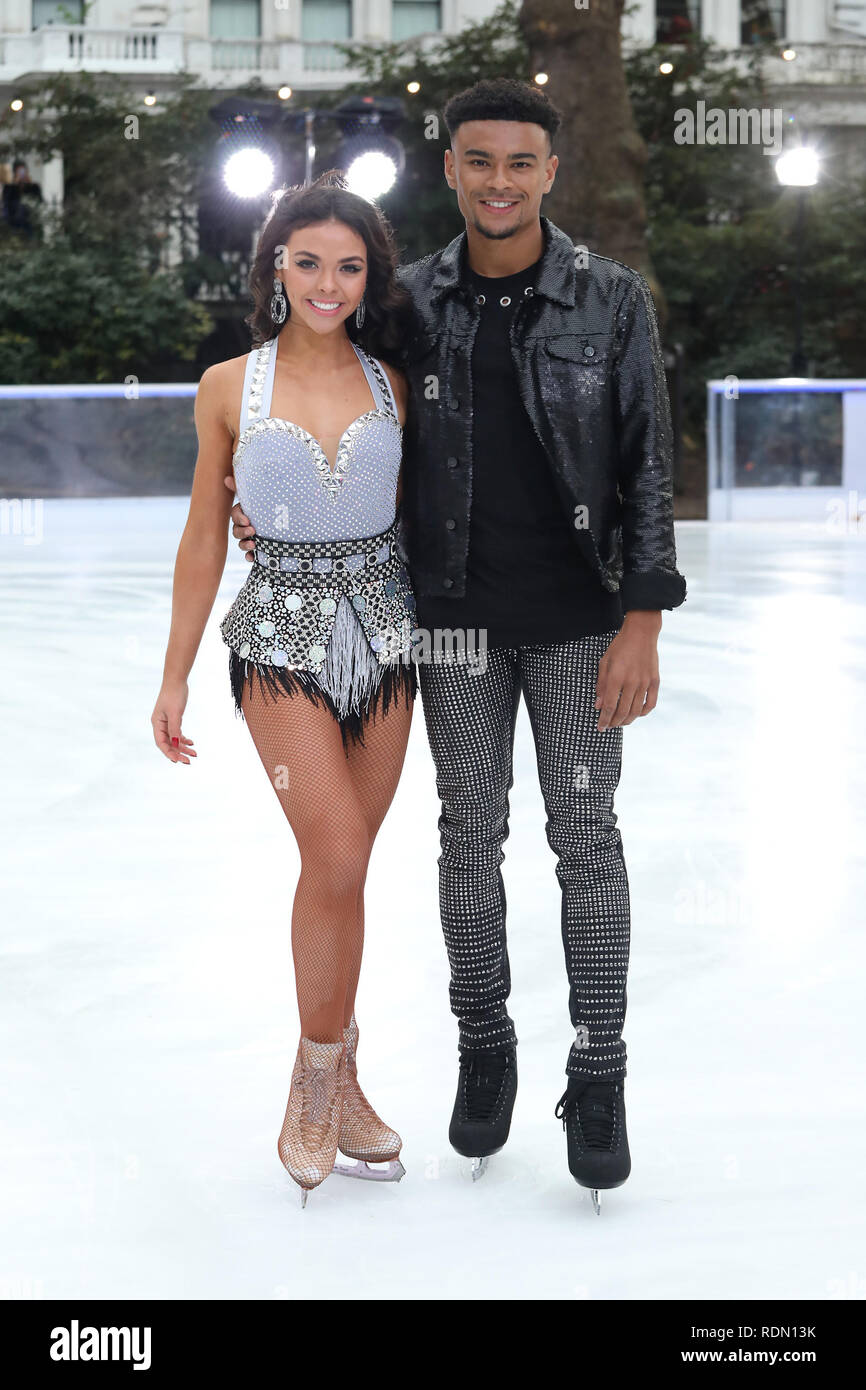 Tanz auf dem Eis Fotoshooting am Natural History Museum Ice Rink gehalten - Ankunft mit: Wes ...