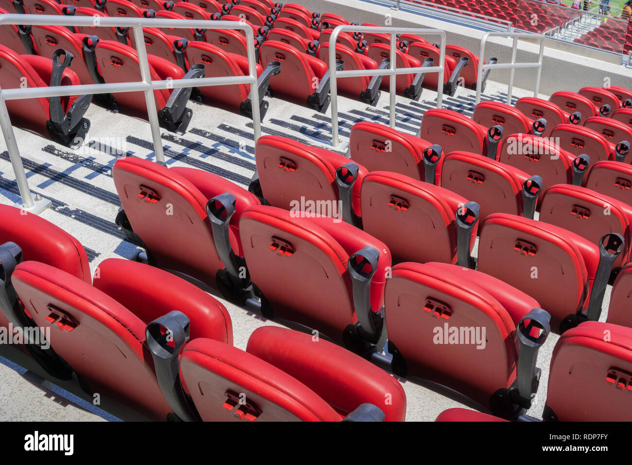 Stadium chairs -Fotos und -Bildmaterial in hoher Auflösung – Alamy