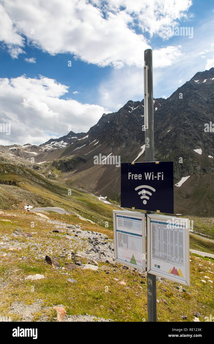 Timmelsjoch Grenze, zwischen Italien und Österreich, die Timmelsjoch ...