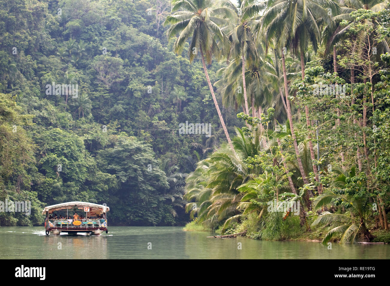 Kreutfahrtschiff Philippinen Stockfotos und -bilder Kaufen - Alamy