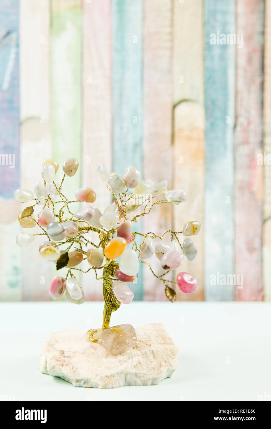 Geld auf baum -Fotos und -Bildmaterial in hoher Auflösung – Alamy