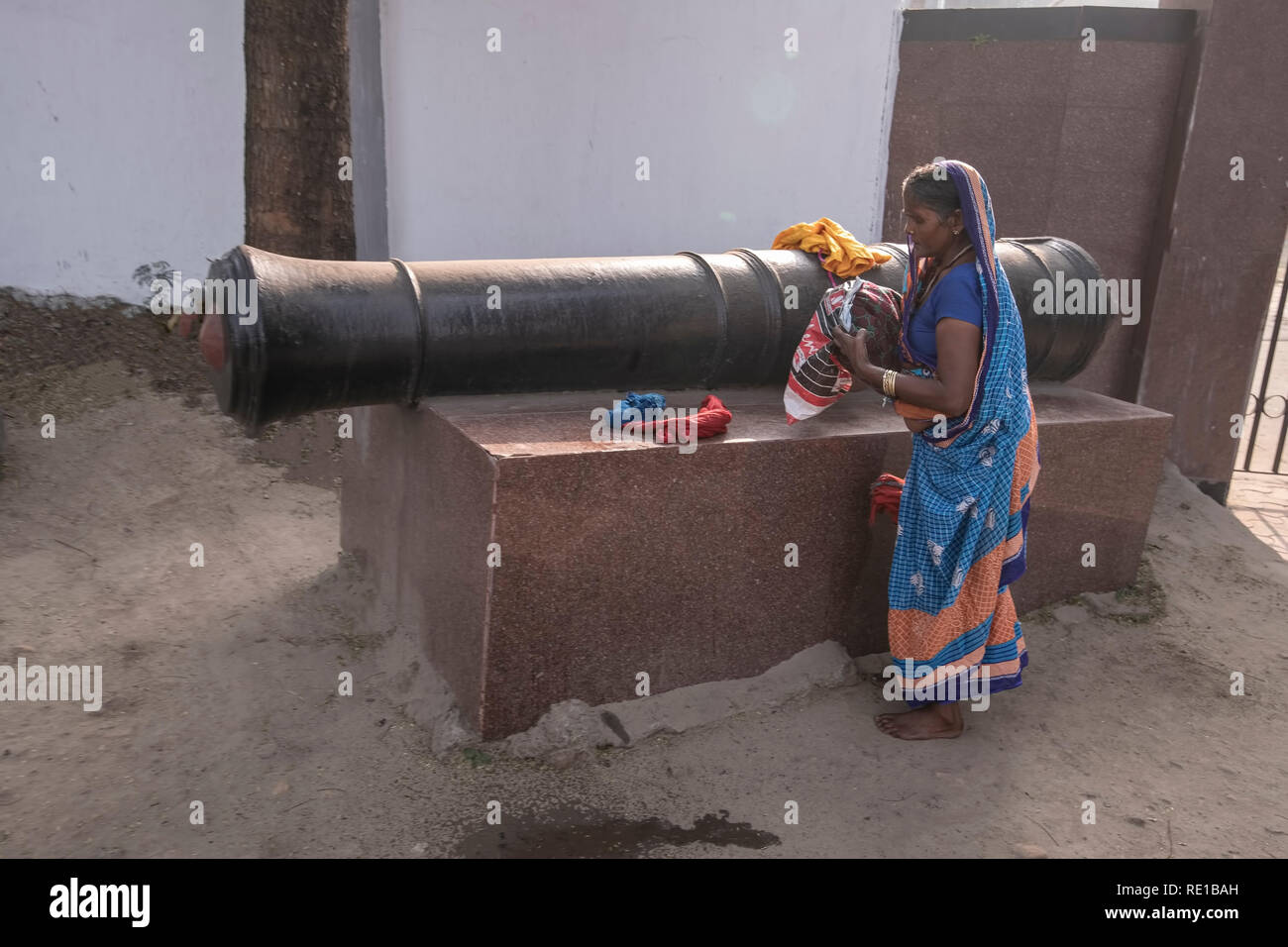 Nasse kleidung -Fotos und -Bildmaterial in hoher Auflösung – Alamy