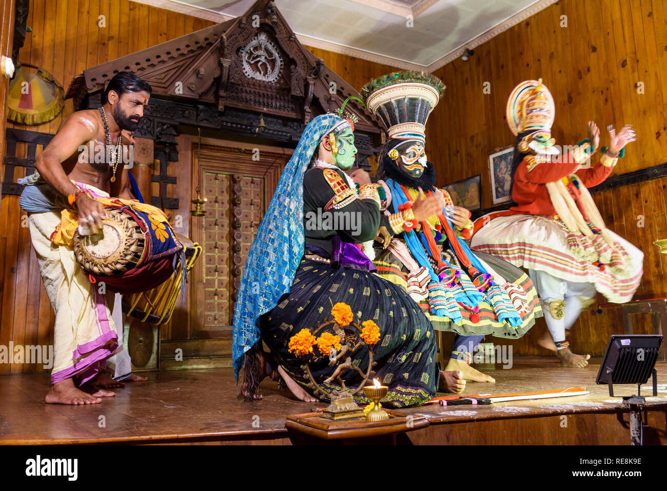 Traditionelle musik indiens -Fotos und -Bildmaterial in hoher Auflösung ...