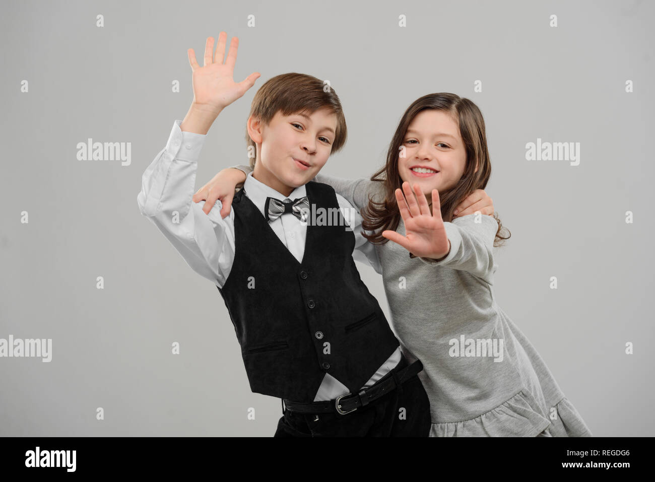 Welle hände hand winken -Fotos und -Bildmaterial in hoher Auflösung – Alamy