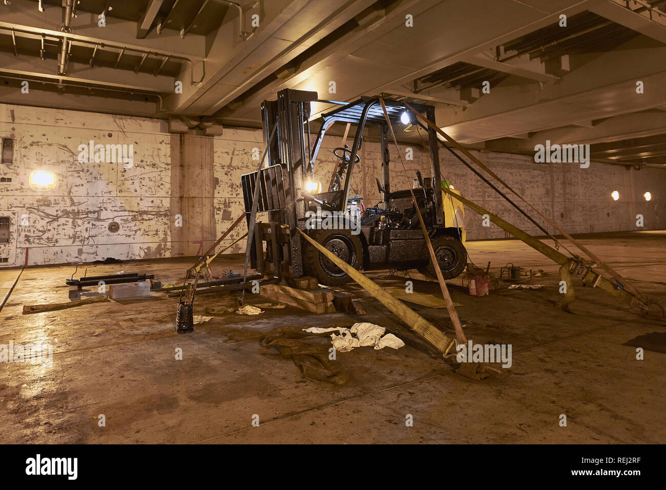 Forklift truck loader technology -Fotos und -Bildmaterial in hoher ...