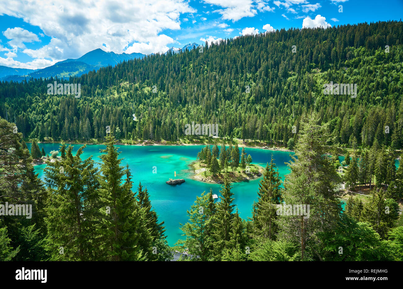 Caumasee flims -Fotos und -Bildmaterial in hoher Auflösung – Alamy