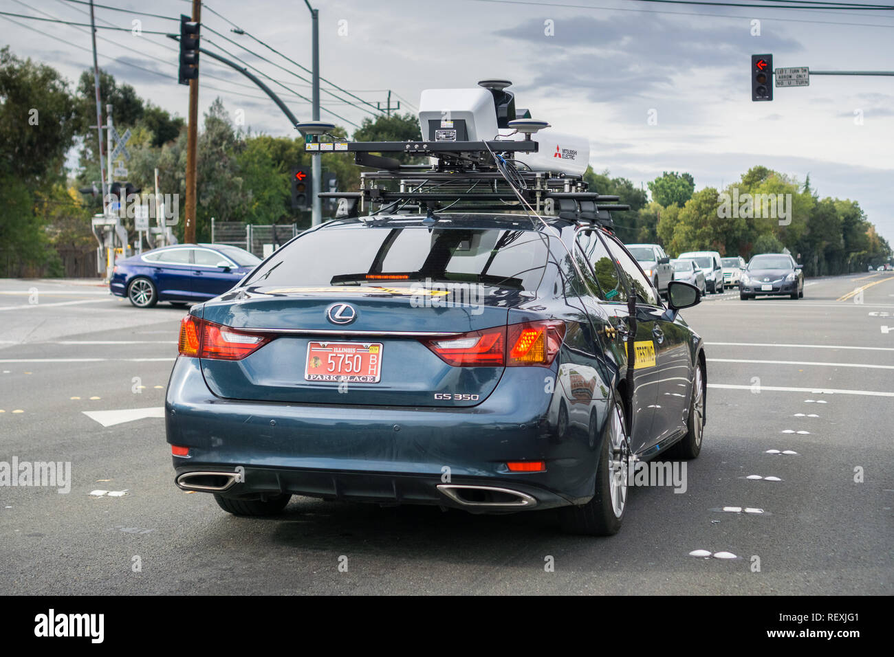Autonomes fahren stadt zukunft -Fotos und -Bildmaterial in hoher ...