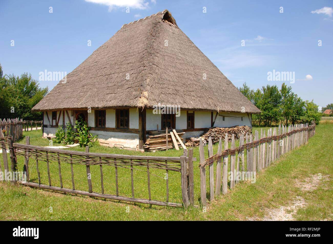 Bauernhaus mit bauernhaus in franken -Fotos und -Bildmaterial in hoher Auflösung – Alamy