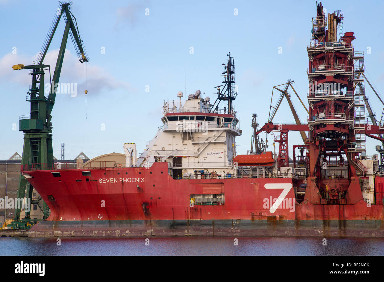 Kabelschichtschiff Seven Phoenix auf der Danziger Werft gesehen. Seven ...