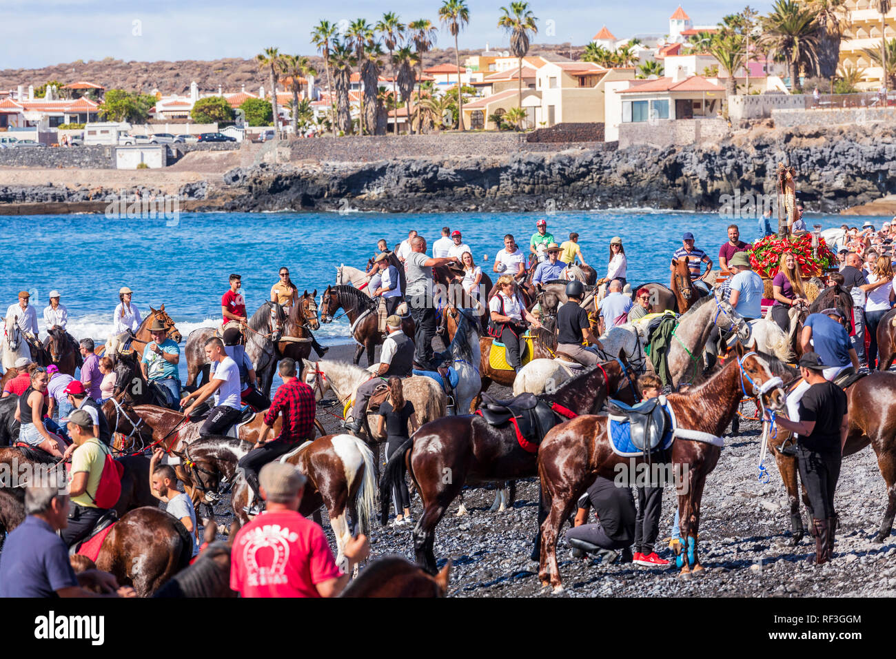 Playa Enramada, La Caleta, Costa Adeje, Teneriffa. 20. Januar 2019. Die jährlichen Baden der ...