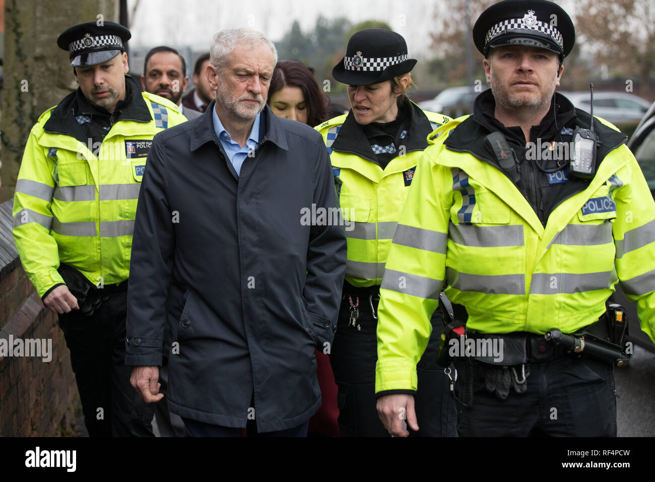 Arbeiterführer jeremy corbyn bei einem besuch in wolverton -Fotos und ...