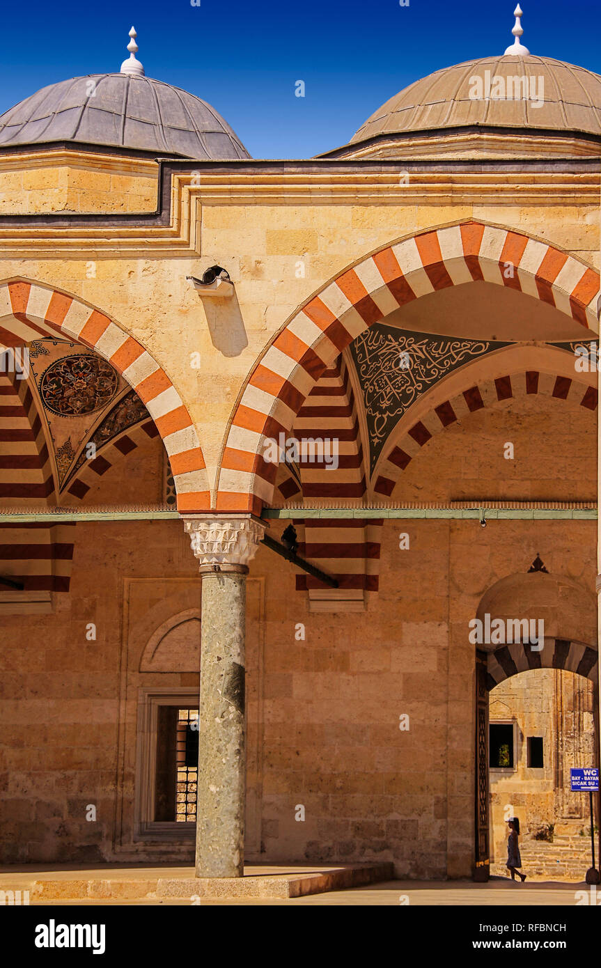 Uc serefeli cami -Fotos und -Bildmaterial in hoher Auflösung – Alamy