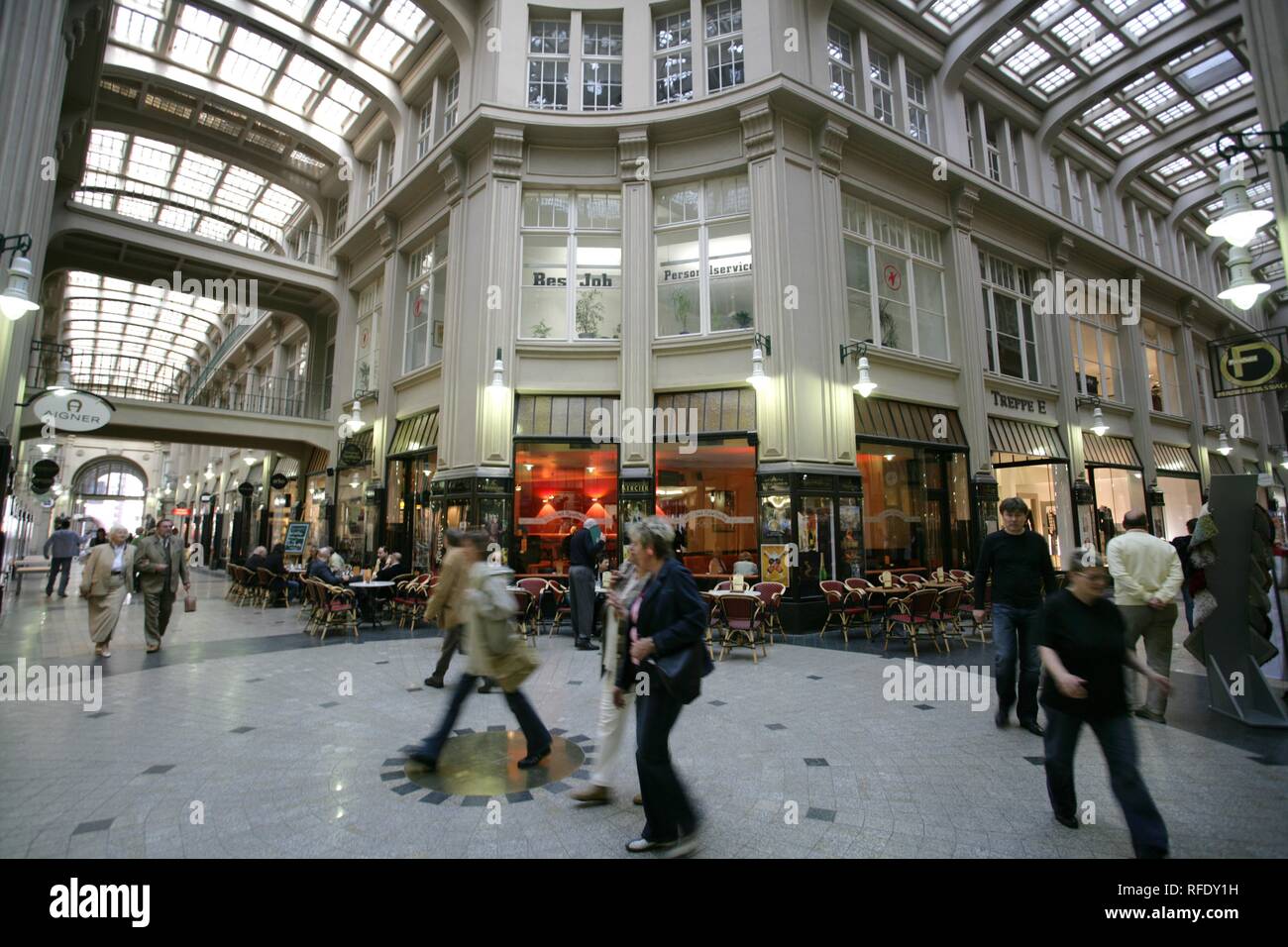 Germany leipzig shopping arcade maedlerpassage -Fotos und -Bildmaterial ...