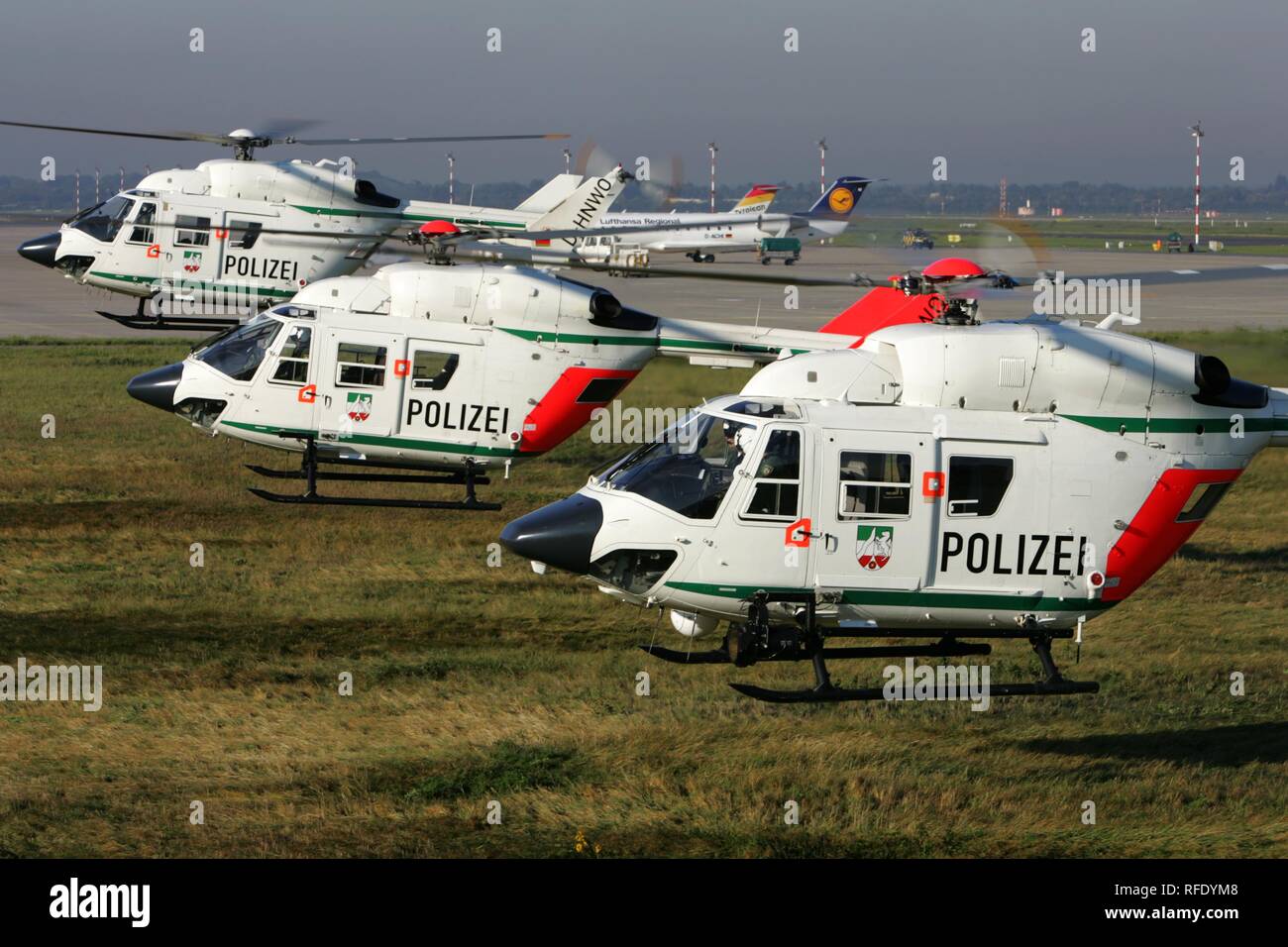 Deutsche polizei fliegt -Fotos und -Bildmaterial in hoher Auflösung – Alamy