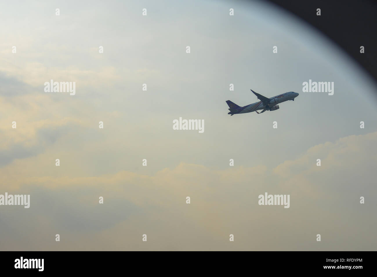 Bangkok, Thailand - Dec 25, 2018. Ein Airbus A320 Flugzeug von Thai ...