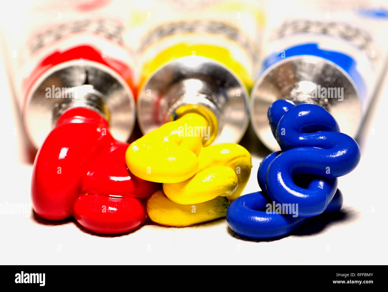 Drei grundfarben -Fotos und -Bildmaterial in hoher Auflösung – Alamy