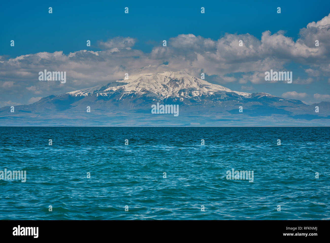 Suphan dagi -Fotos und -Bildmaterial in hoher Auflösung – Alamy