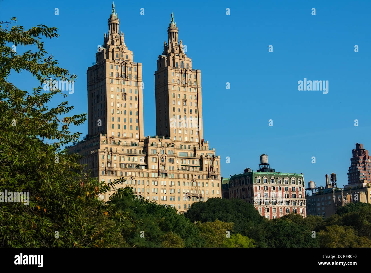 Ghostbusters gebäude -Fotos und -Bildmaterial in hoher Auflösung – Alamy