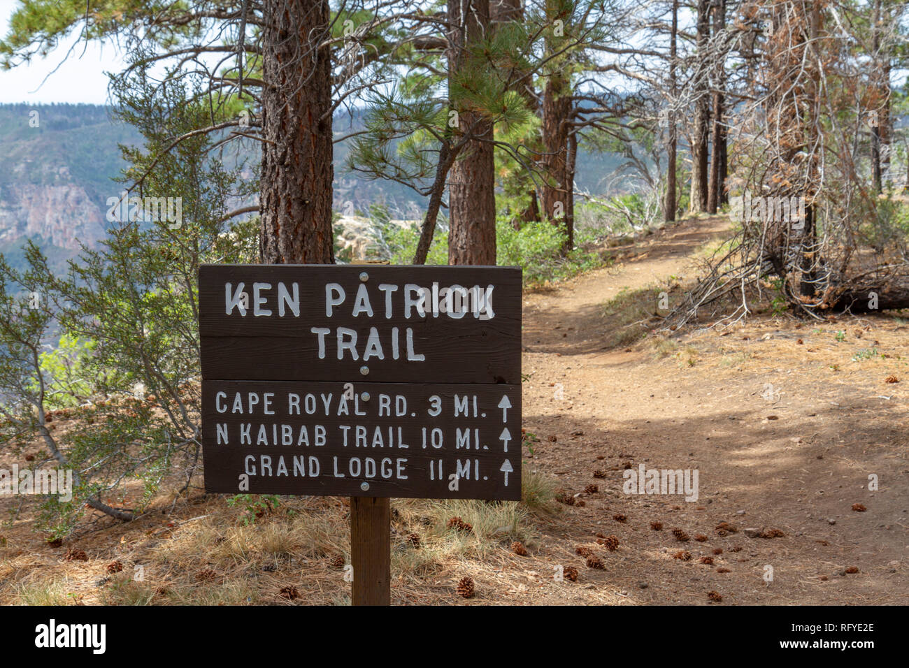 Ken Patrick Trail Distanz Aushang am Grand Canyon North Rim, California ...