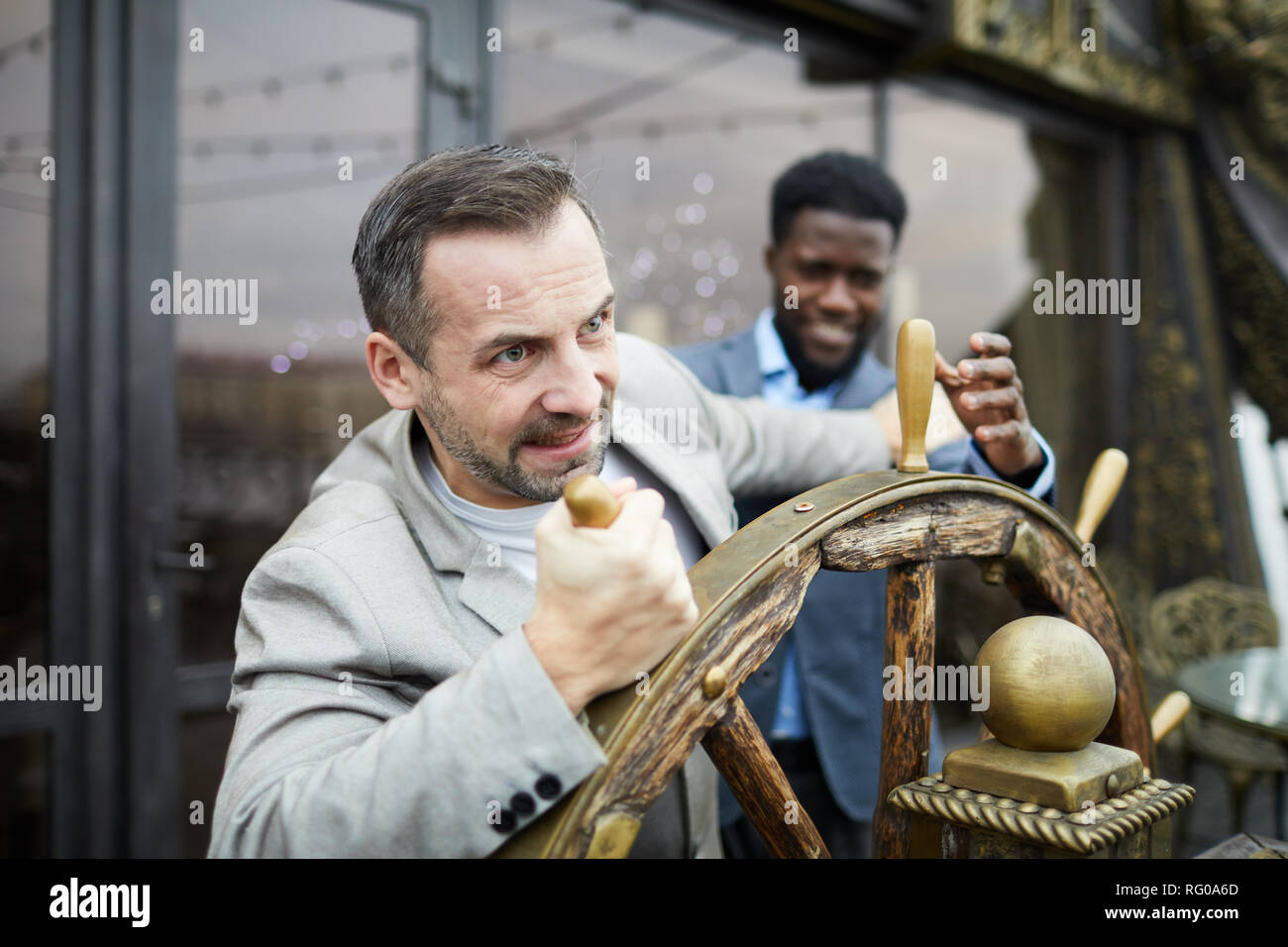 Rad drehen -Fotos und -Bildmaterial in hoher Auflösung – Alamy