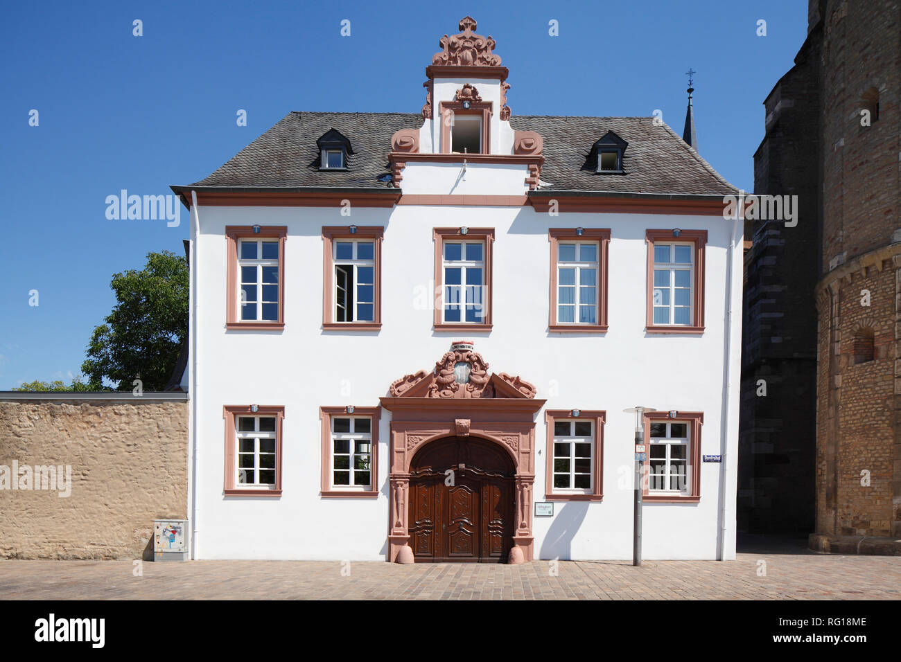 Domfreihof trier -Fotos und -Bildmaterial in hoher Auflösung – Alamy