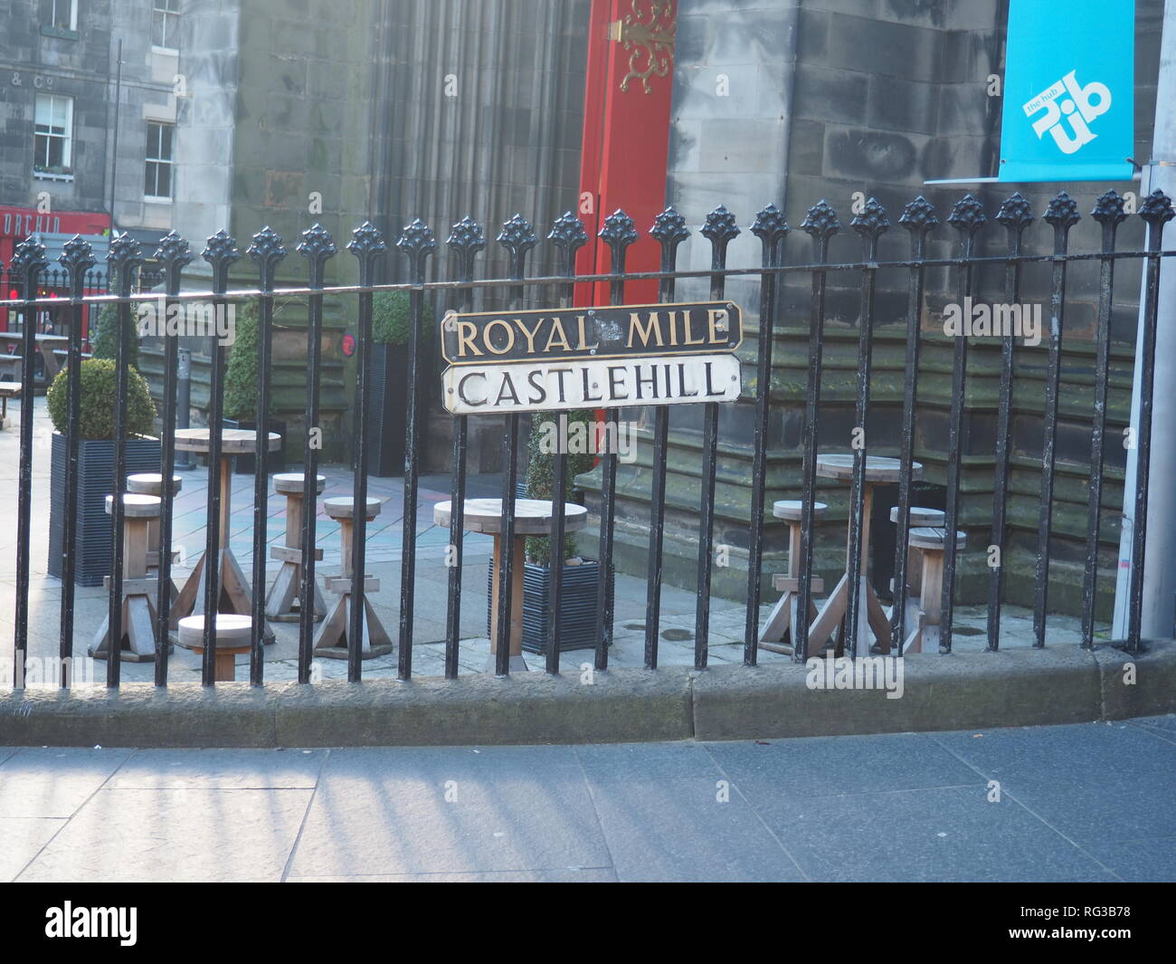 Edinburgh castle sign -Fotos und -Bildmaterial in hoher Auflösung – Alamy
