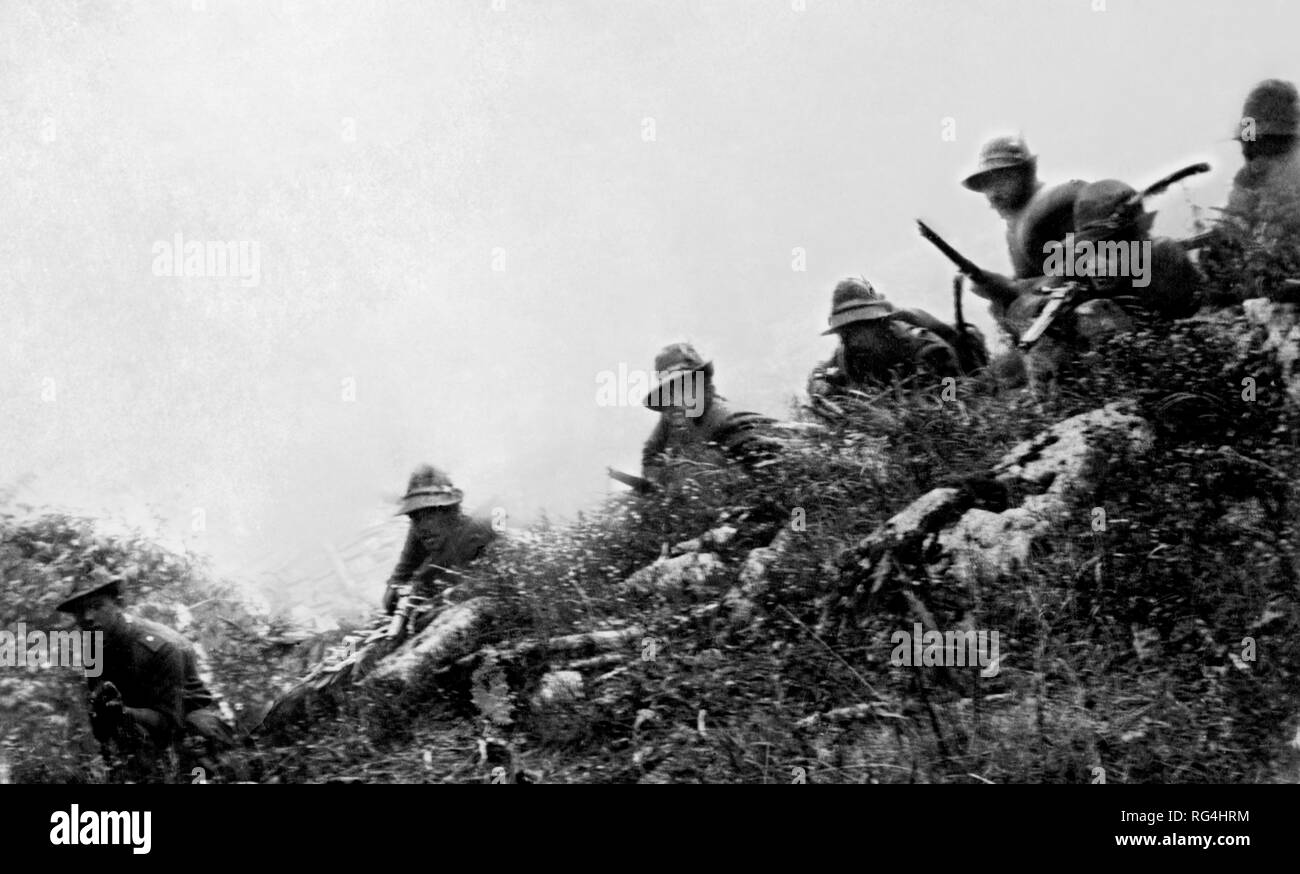 Uniform der alpini truppen -Fotos und -Bildmaterial in hoher Auflösung ...