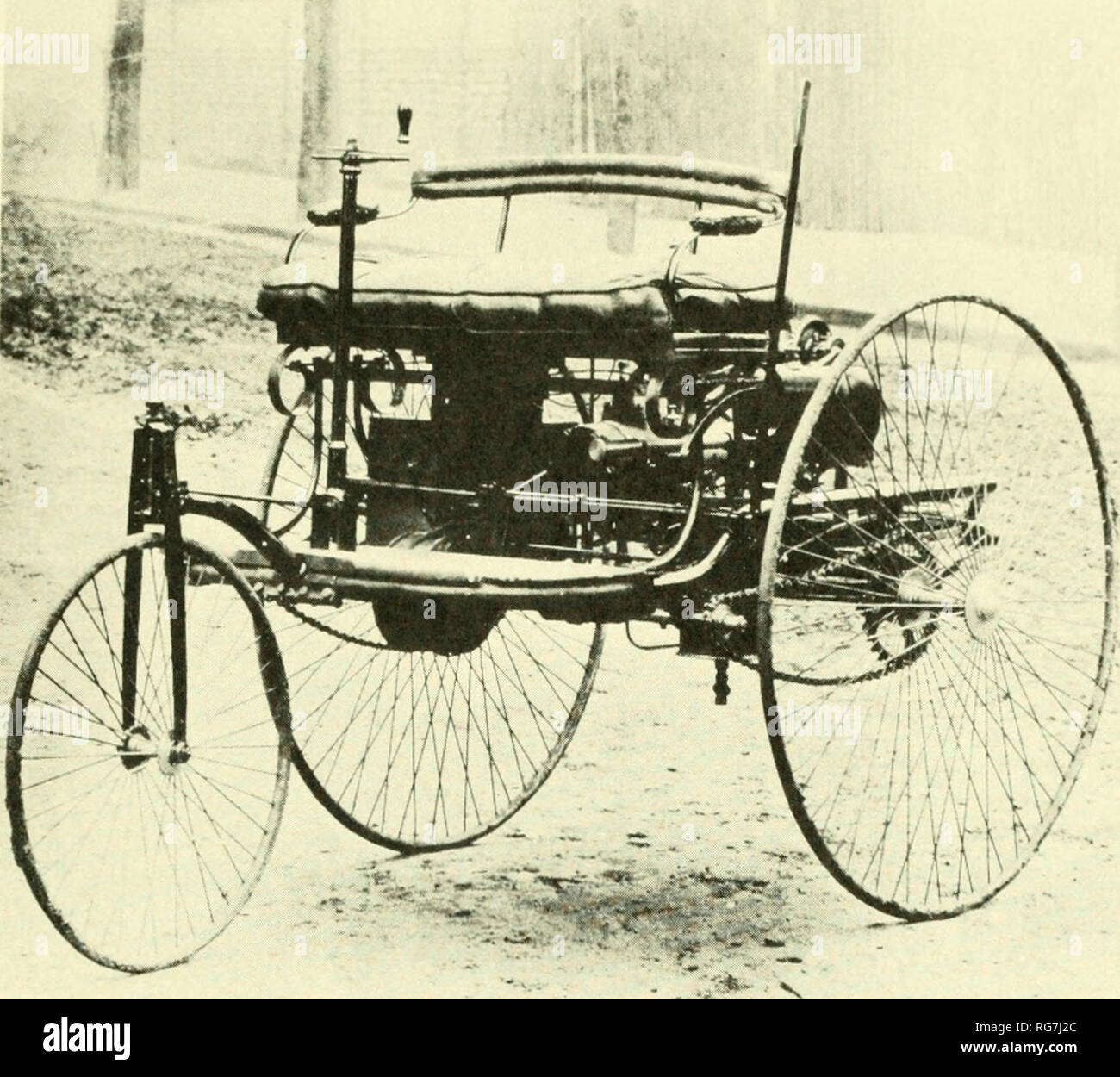 Daimler motorcycle 1885 -Fotos und -Bildmaterial in hoher Auflösung – Alamy