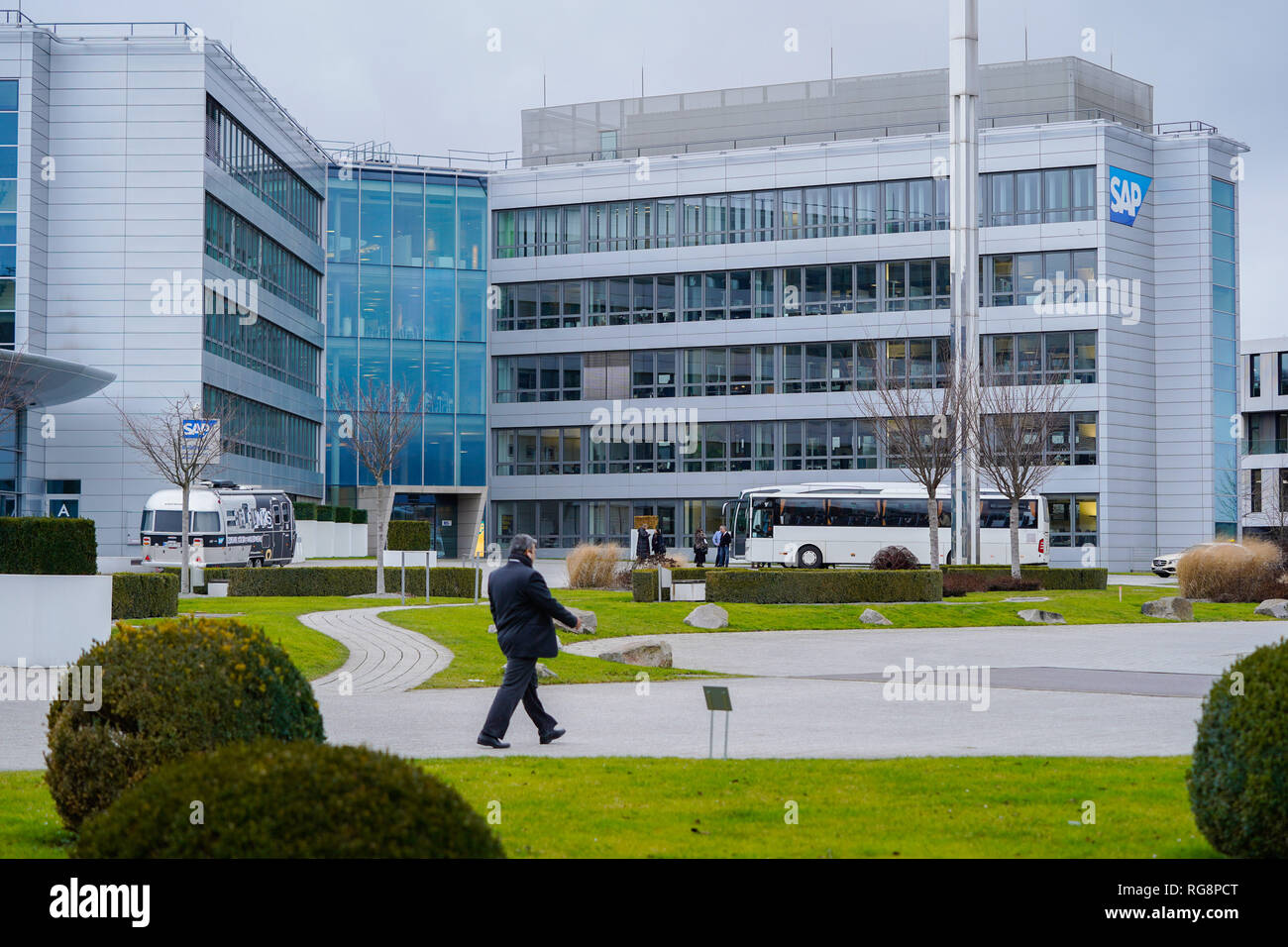 Sap headquarters walldorf germany building -Fotos und -Bildmaterial in ...