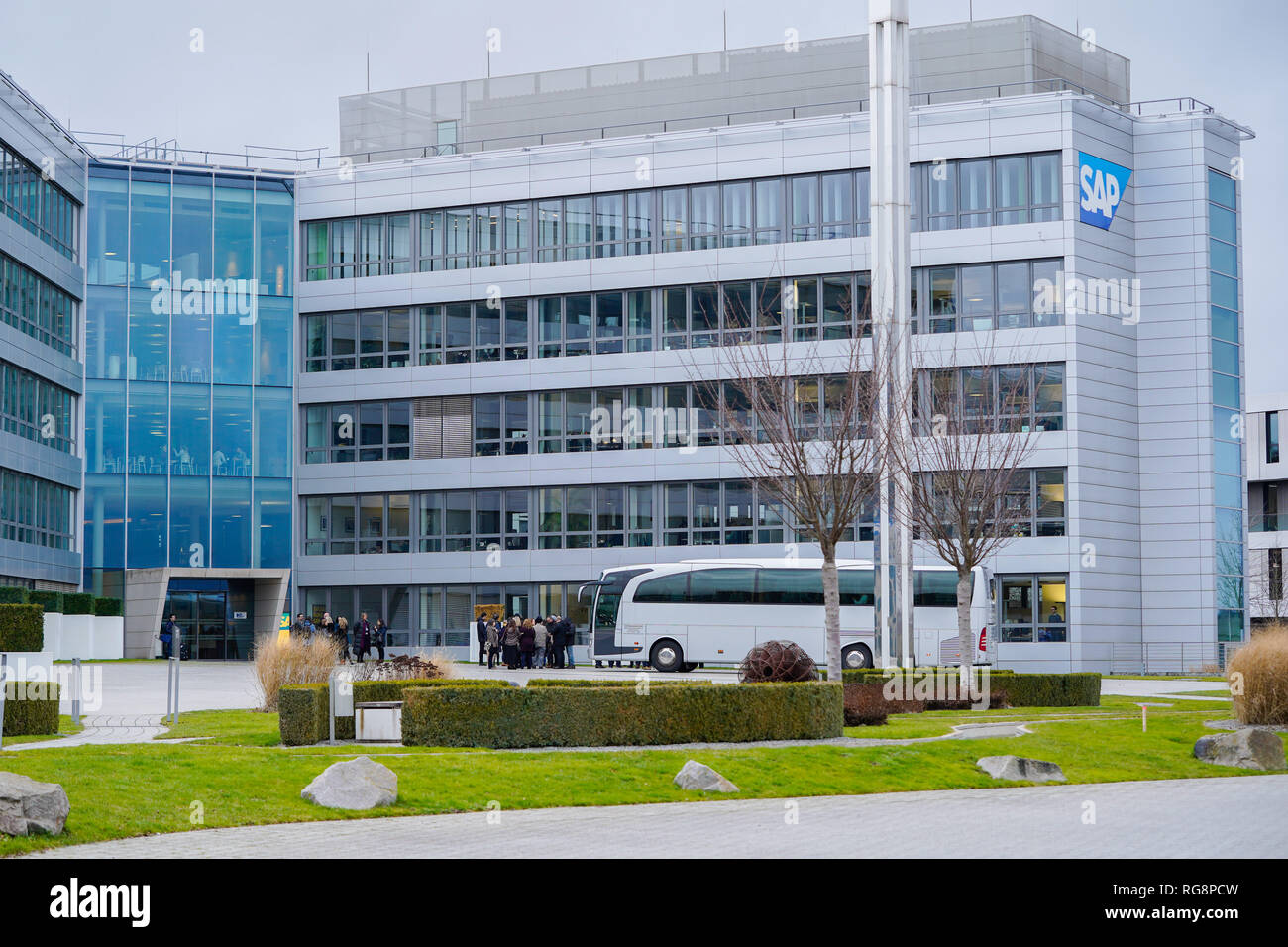 Sap headquarters walldorf germany building -Fotos und -Bildmaterial in ...