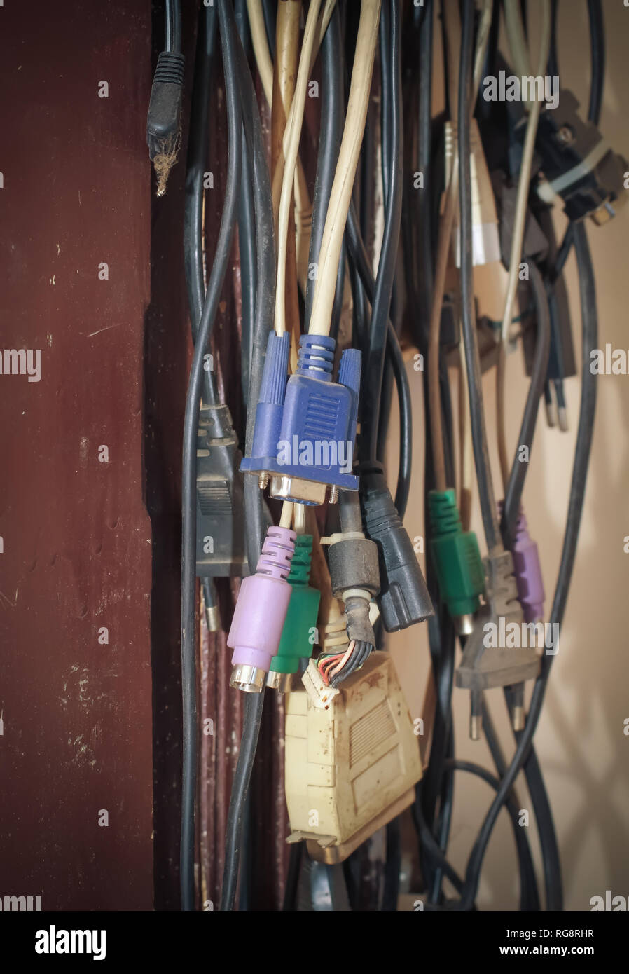 Alte kabel -Fotos und -Bildmaterial in hoher Auflösung – Alamy