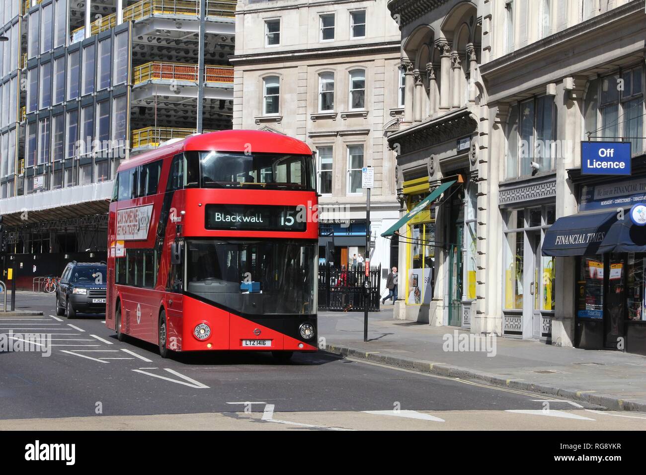 Elektrischer hybridbus der postkutsche -Fotos und -Bildmaterial in ...