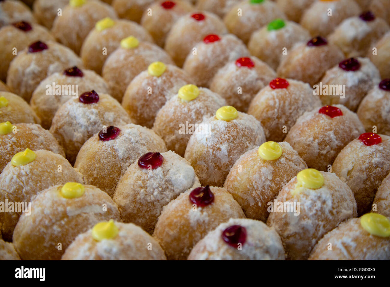 Hanukkah essen -Fotos und -Bildmaterial in hoher Auflösung – Alamy
