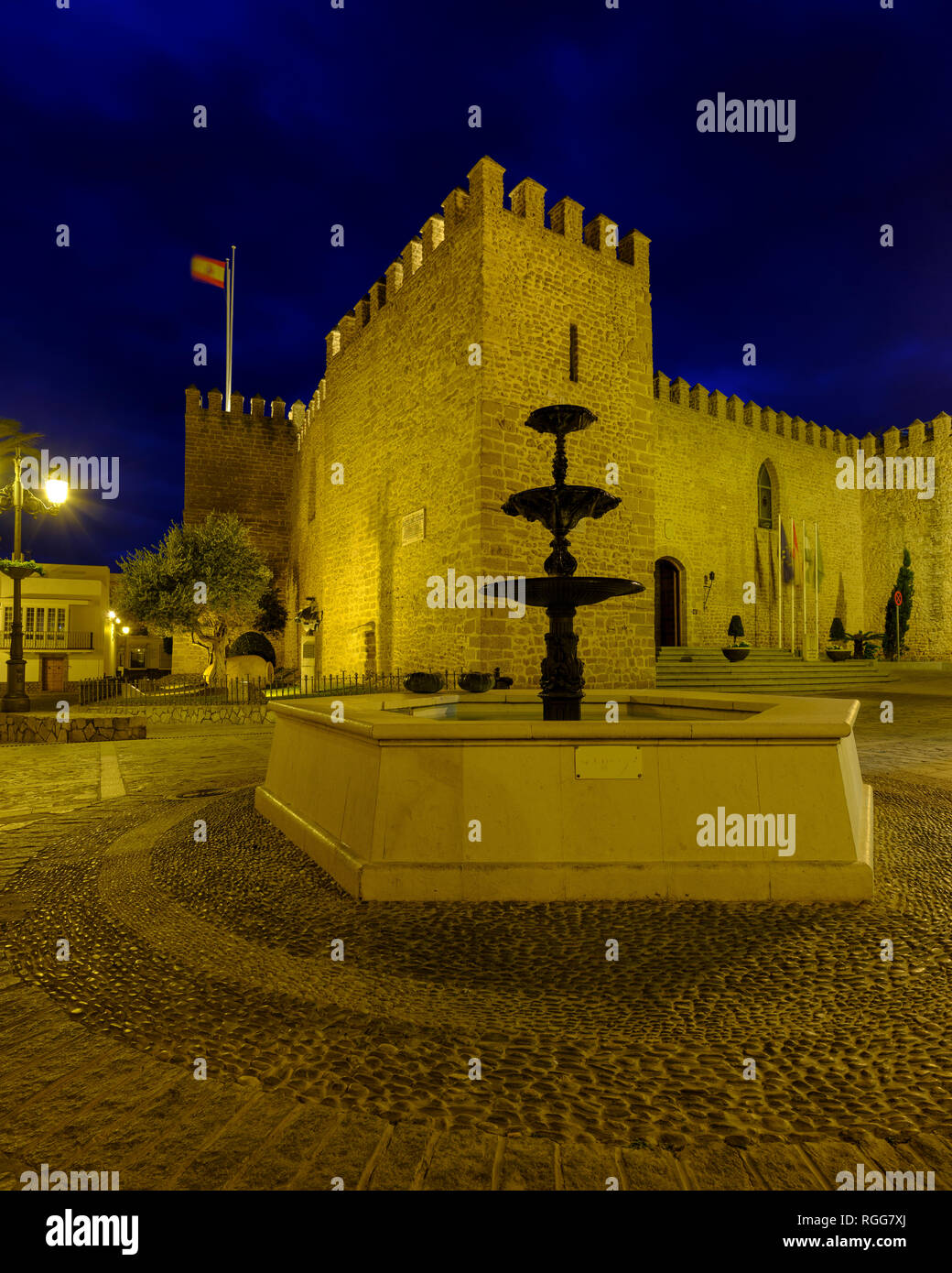 Luna castle rota -Fotos und -Bildmaterial in hoher Auflösung – Alamy