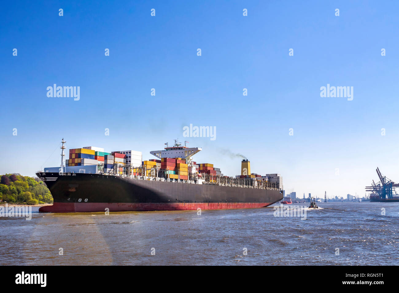 Containerschiff fotos -Fotos und -Bildmaterial in hoher Auflösung – Alamy