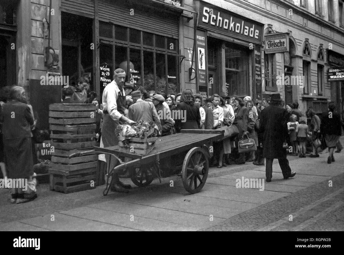 Lebensmittelknappheit deutschland -Fotos und -Bildmaterial in hoher ...