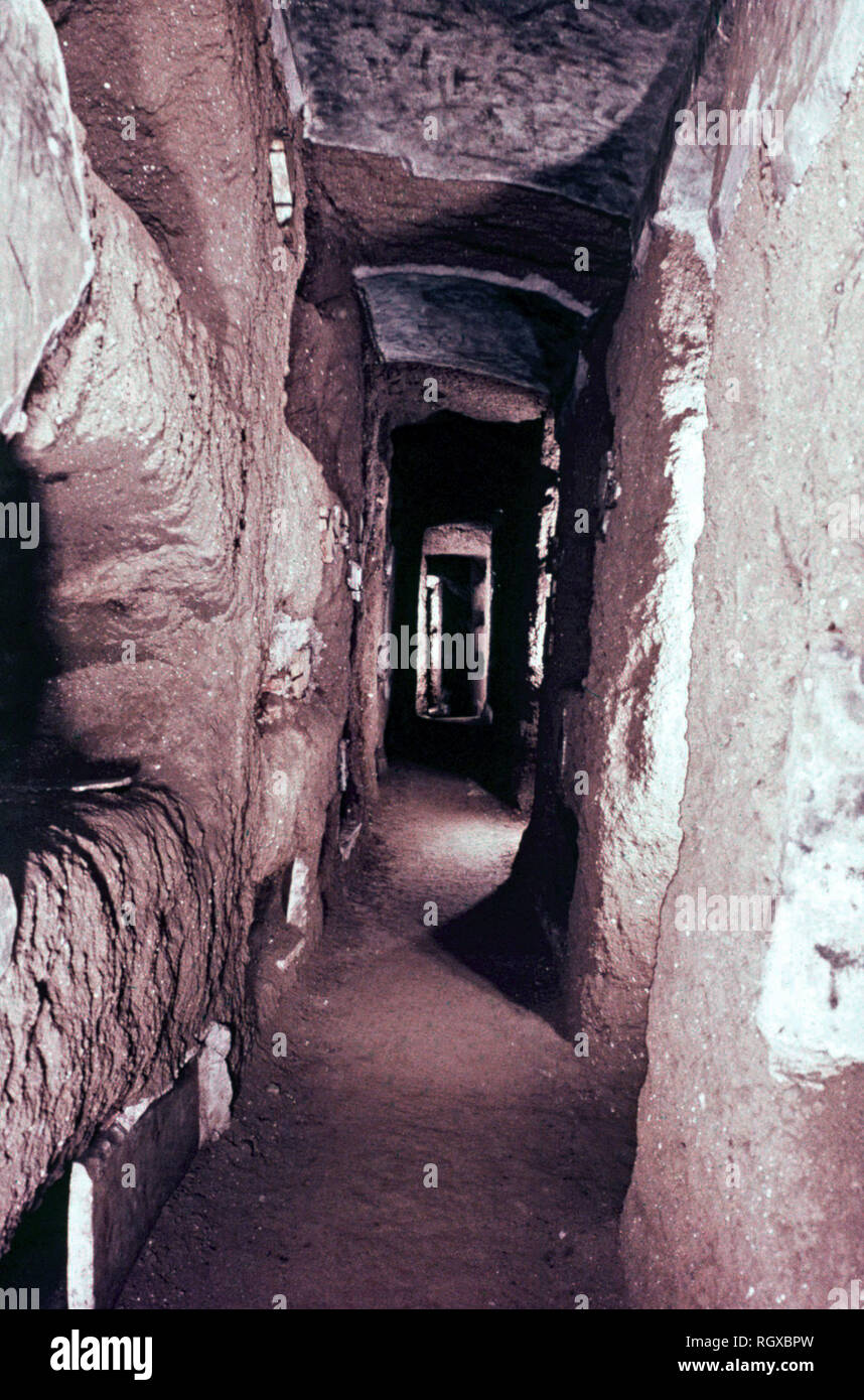 Catacombe di santa domitilla -Fotos und -Bildmaterial in hoher ...