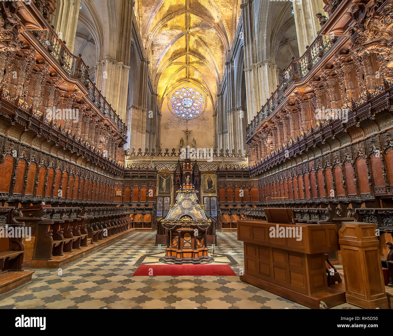 Seville Cathedral Inside Stockfotos und -bilder Kaufen - Alamy