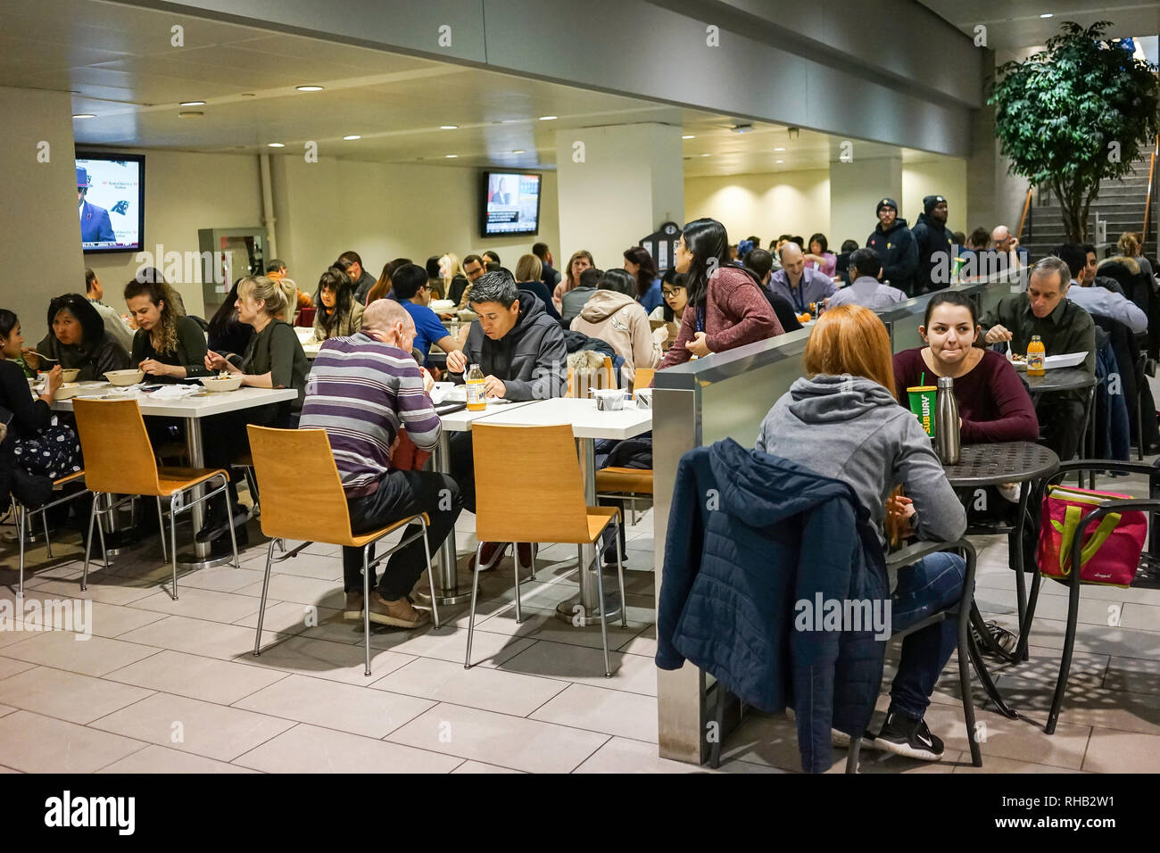 Cafeteria school nobody -Fotos und -Bildmaterial in hoher Auflösung – Alamy