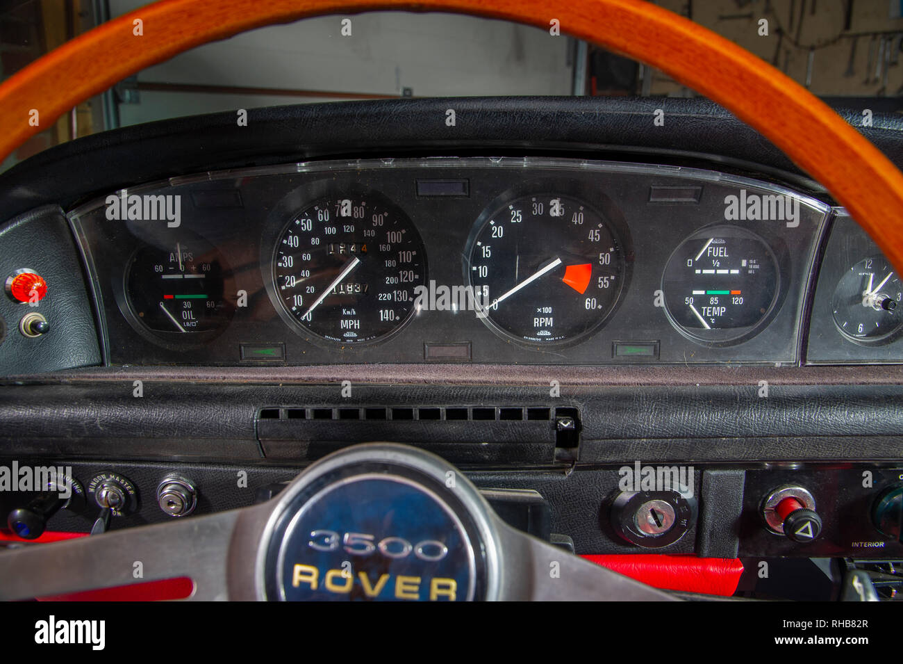 Rover p6 3500 v8 nada -Fotos und -Bildmaterial in hoher Auflösung – Alamy