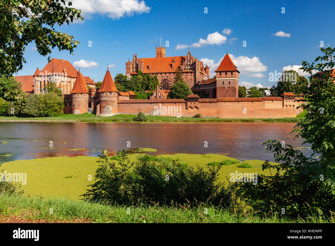 Kreuzritterburg in Malbork, am Fluss Nogat in Polen, UNESCO-Welterbe ...