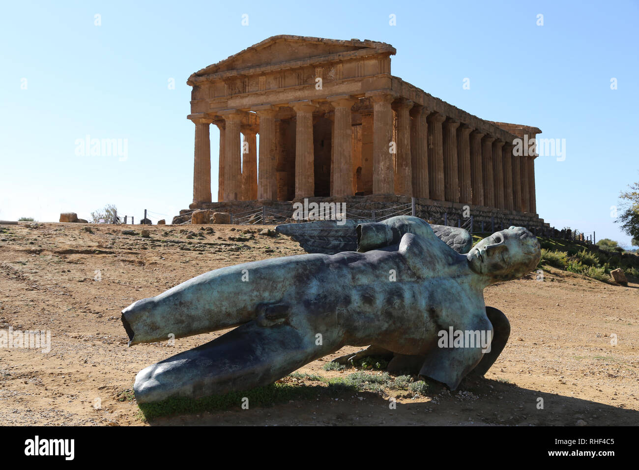 Agrigento tal der tempel -Fotos und -Bildmaterial in hoher Auflösung ...