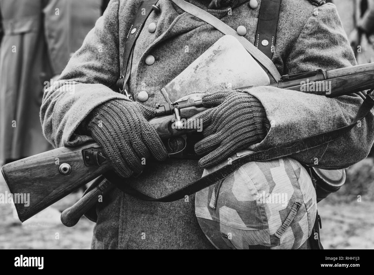 Karabiner 98 gewehr -Fotos und -Bildmaterial in hoher Auflösung – Alamy