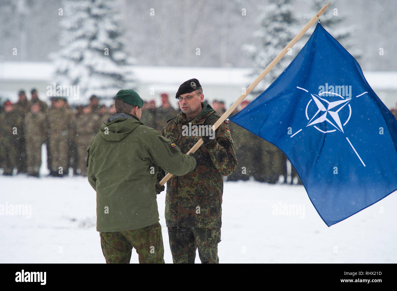 Rukla, Litauen. 04 Feb, 2019. Steponauvicius Mindaugas (l), Brigade ...